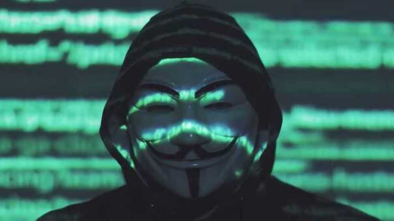 Hacker: Criminali o Eroi dei Nostri Tempi? - Tra i Leoni